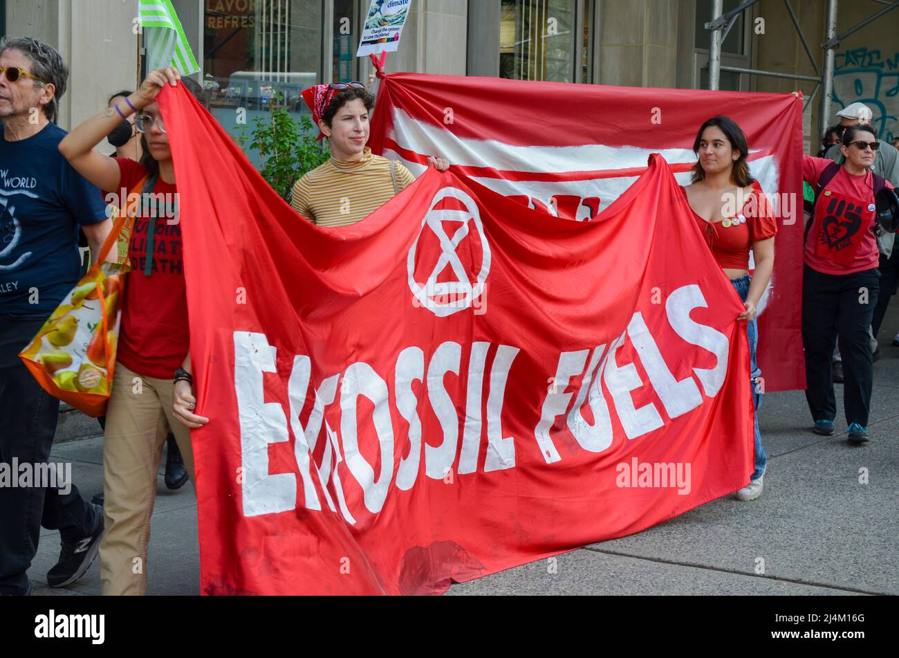 Les militants de la rébellion des extinction se sont rassemblés au ...