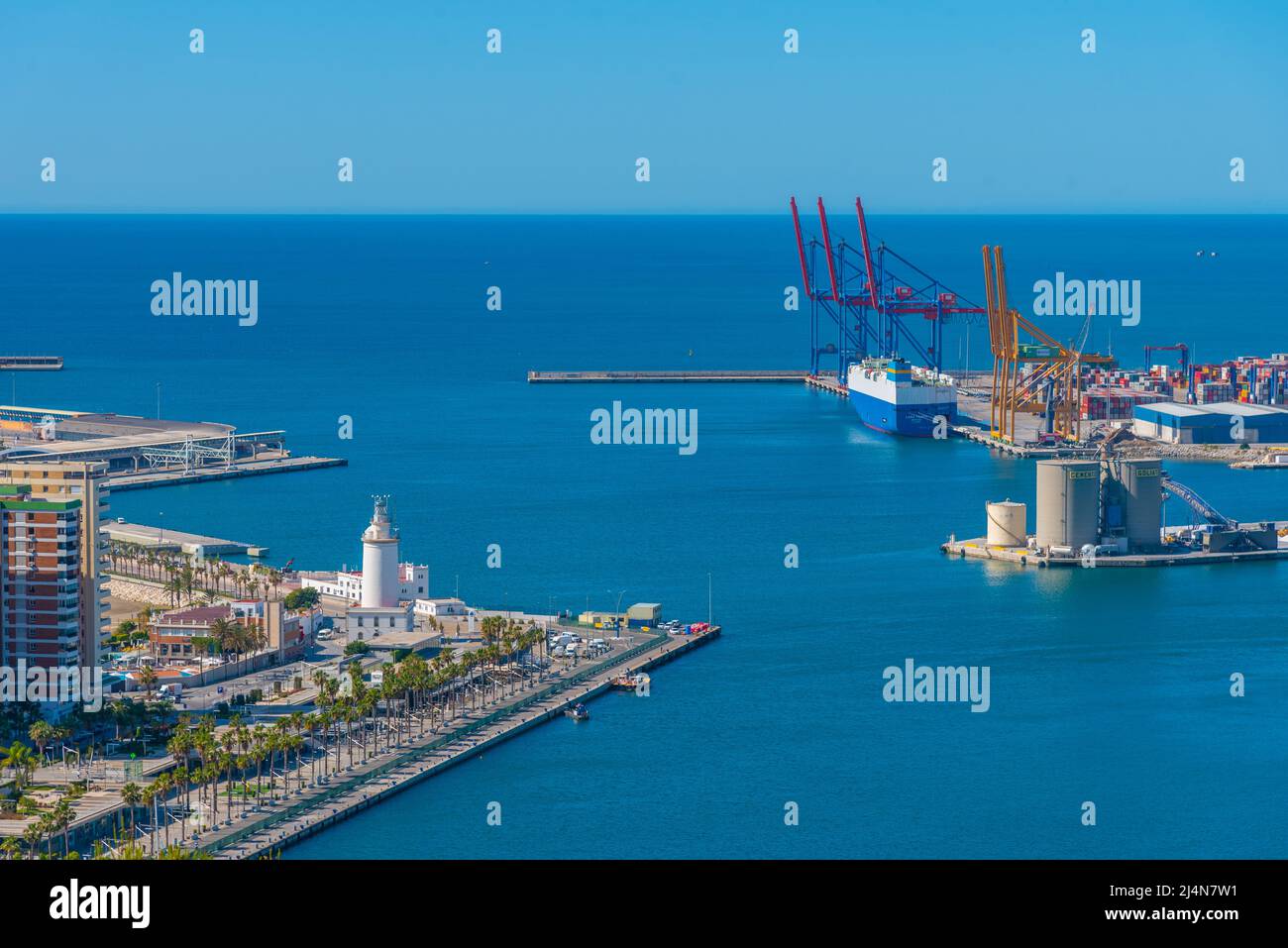 Harbour district malaga Banque de photographies et d’images à haute résolution - Alamy