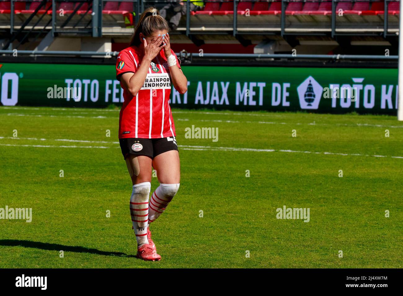 Anika rodriguez Banque de photographies et d’images à haute résolution ...
