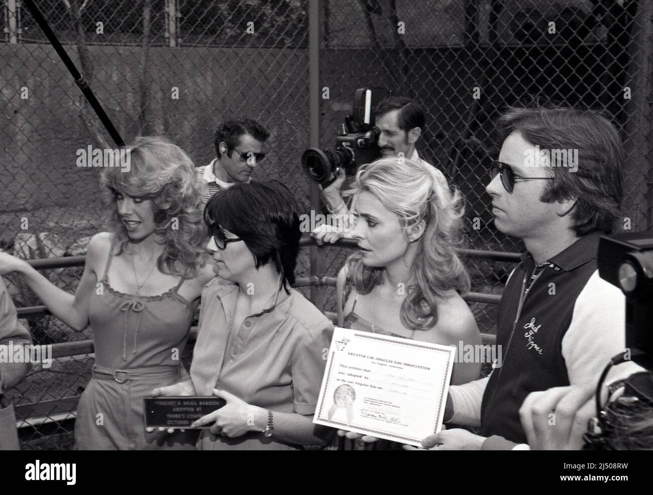 Priscilla Barnes, Jenilee Harrison, Joyce DeWitt et John Ritter ...