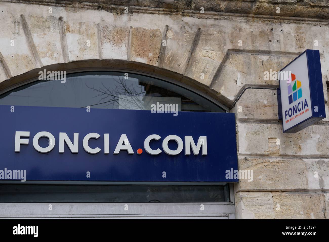 Logo foncia Banque de photographies et d’images à haute résolution - Alamy