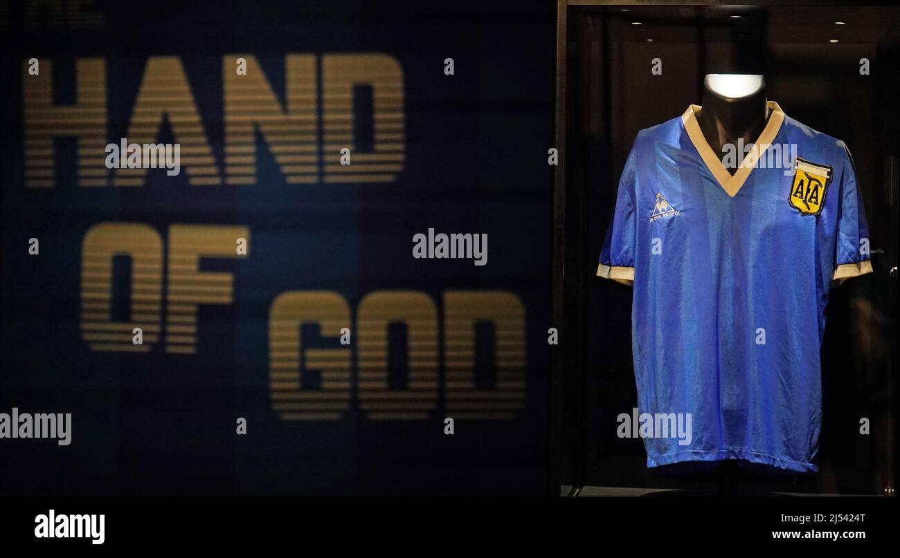 Le maillot de la coupe du monde 1986 de Diego Maradona « Hand of God ...