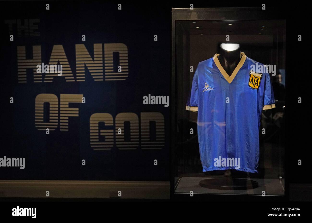 Le maillot de la coupe du monde 1986 de Diego Maradona « Hand of God ...