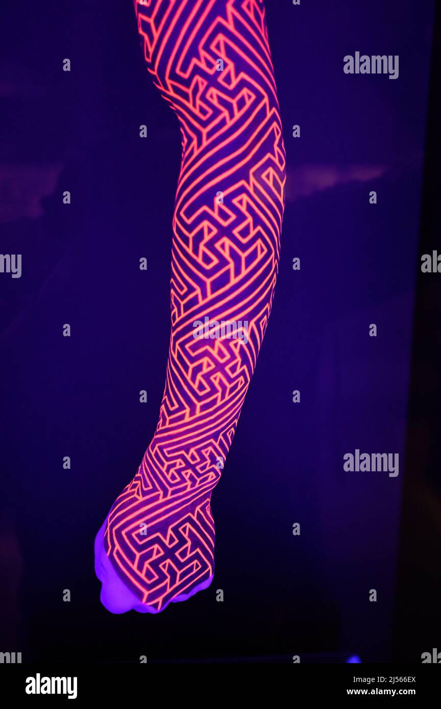 Sayagata tatouage design sur un bras de marque par laed LeHead. Encre ...