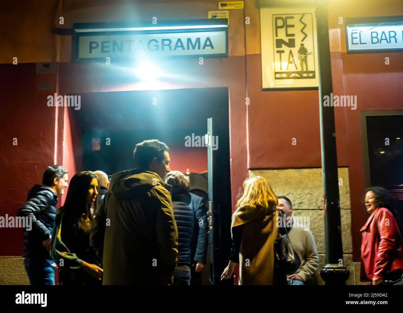 Bar pentagrama madrid Banque de photographies et d’images à haute résolution - Alamy