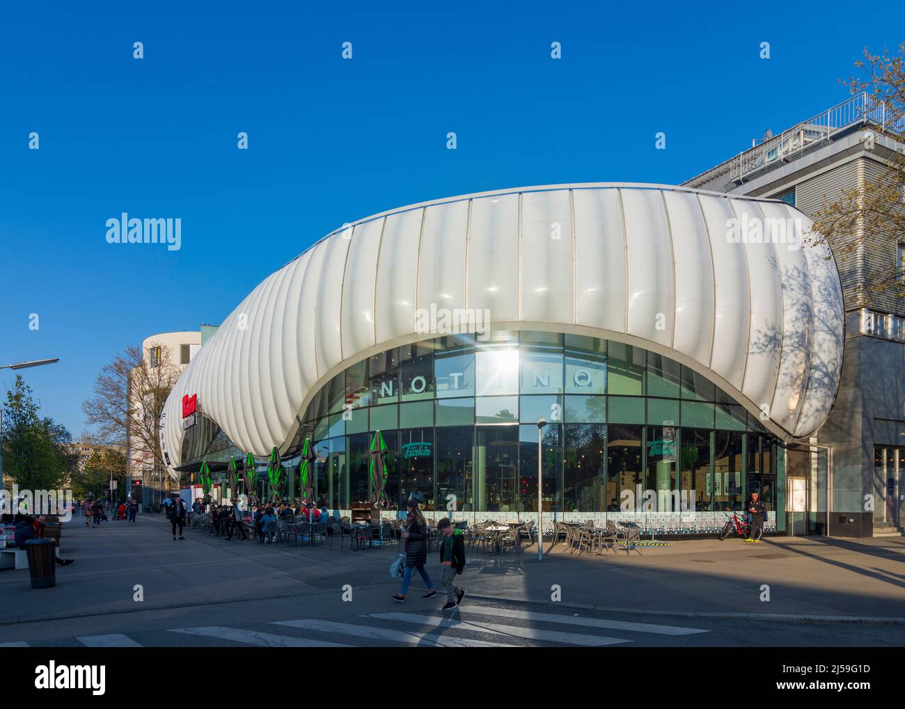 Centre commercial westfield donau zentrum dz Banque de photographies et ...