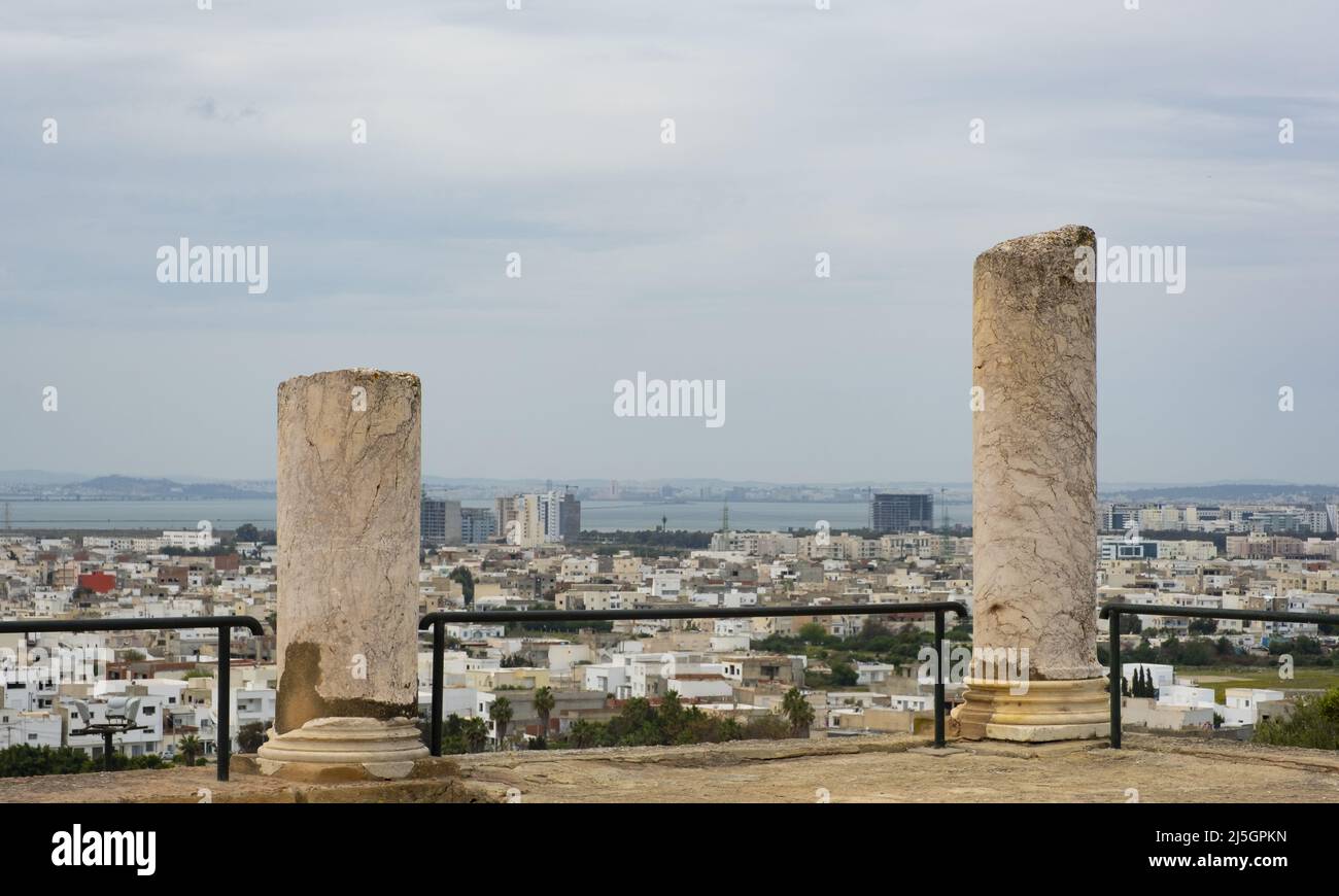 Carthage ancient roman wall ruin Banque de photographies et d’images à ...