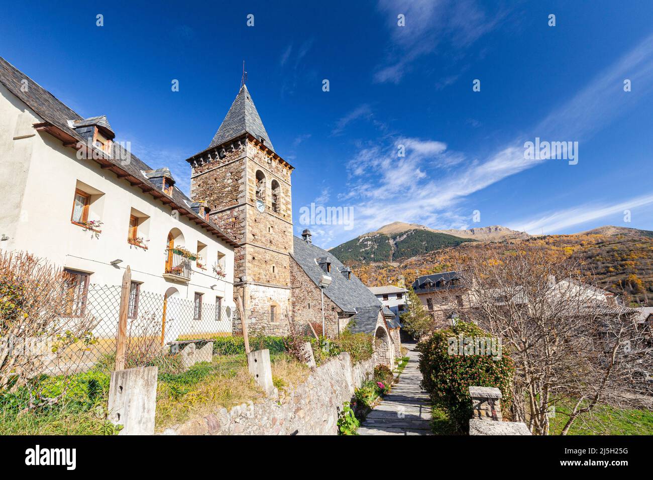 Valle de chistau huesca Banque de photographies et d’images à haute ...