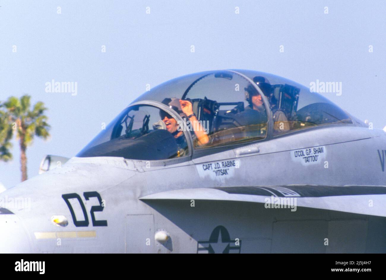 Vmfa 242 pilot Banque de photographies et d’images à haute résolution ...