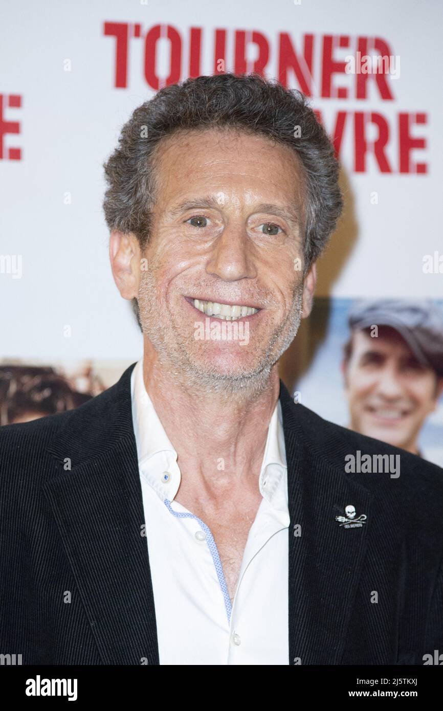 Paris, France, le 25 avril 2022, Philippe Azoulay participe au film ...