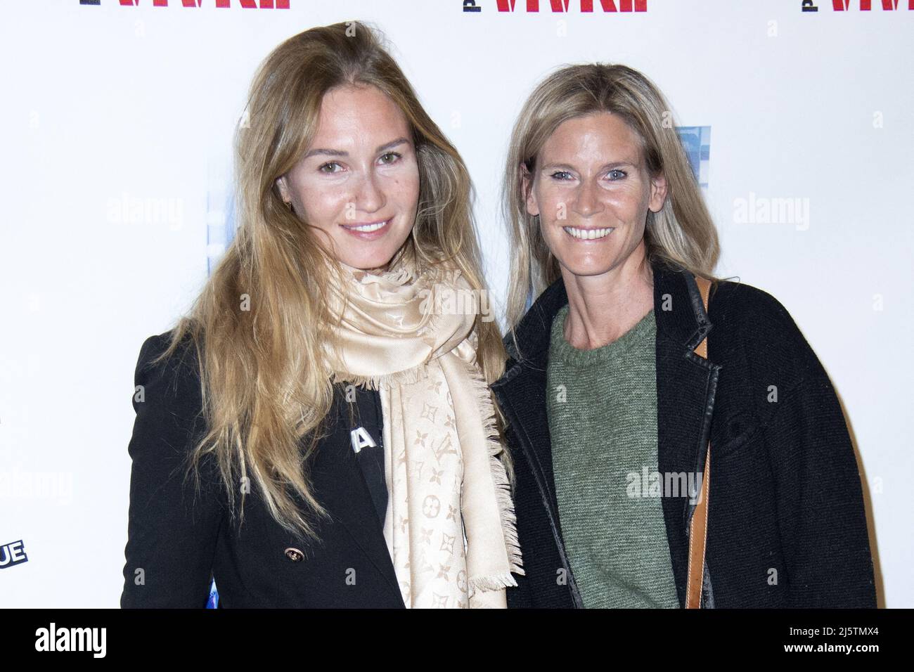 Paris, France, le 25 avril 2022, Sarah Lelouch et sa fille Rebecca ...