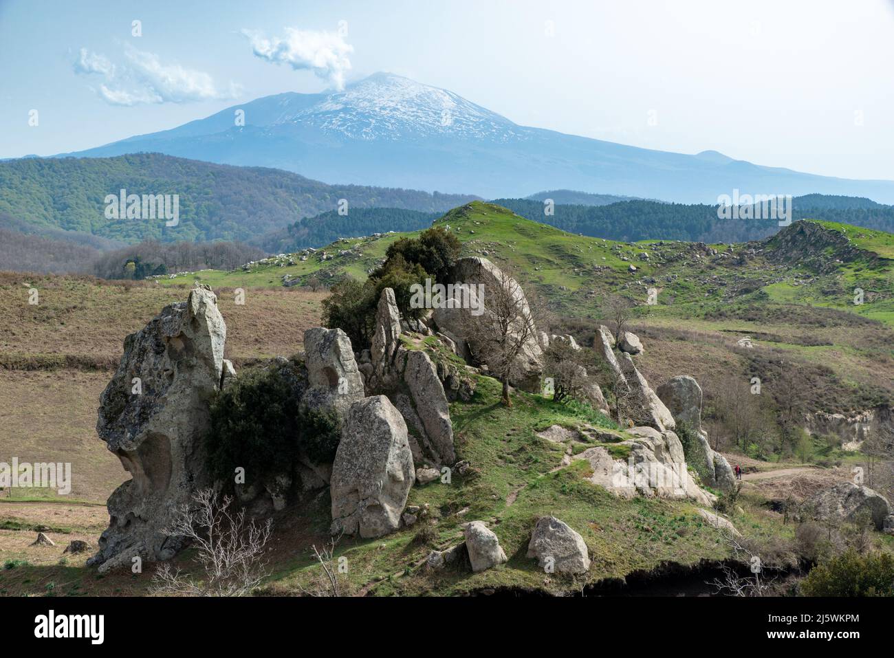 etna - Altipiano dell'Argimusco, sito archeologico e naturalistico ...