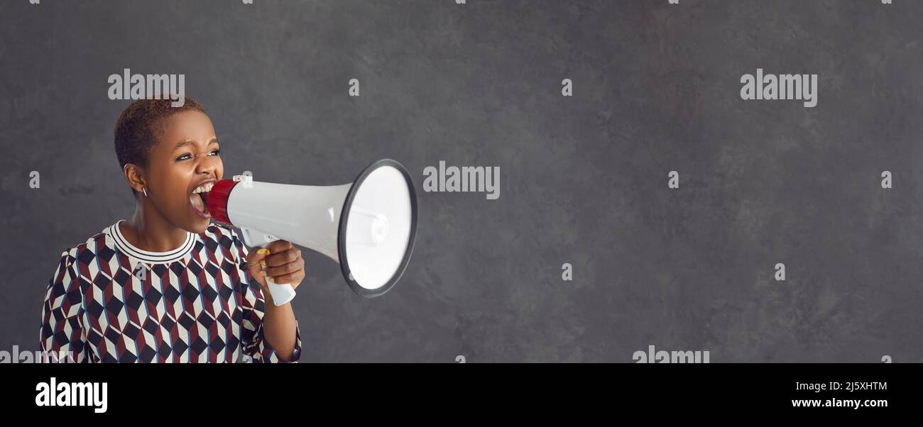 African megaphone advertising Banque de photographies et d’images à ...