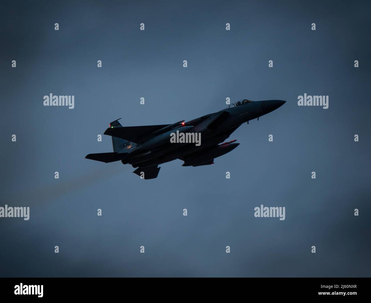 Un escadrille F-15C Eagle du 123rd Fighter Squadron part de la base de ...