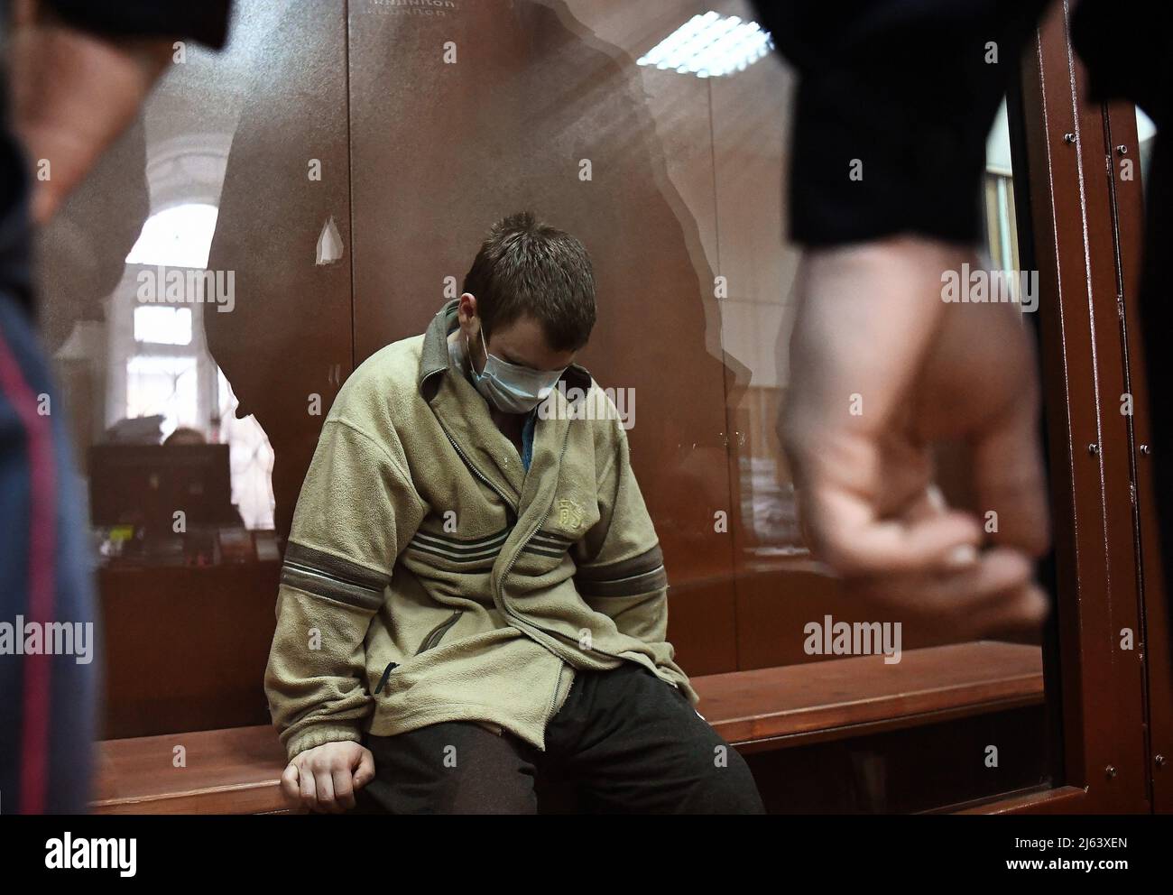 Examen de la requête de l’enquêteur pour le choix d’une mesure ...