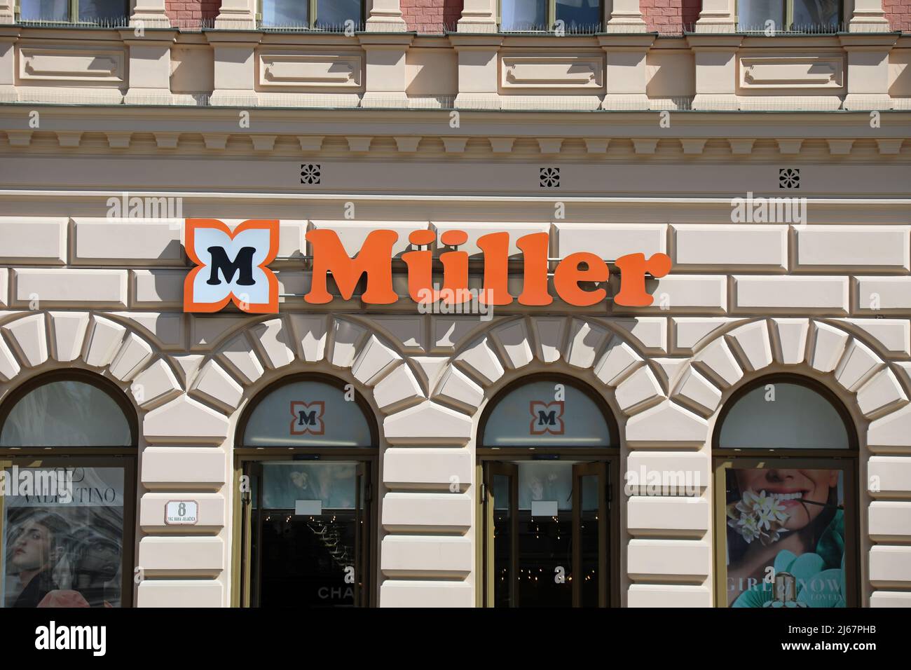 Magasin muller Banque de photographies et d’images à haute résolution ...