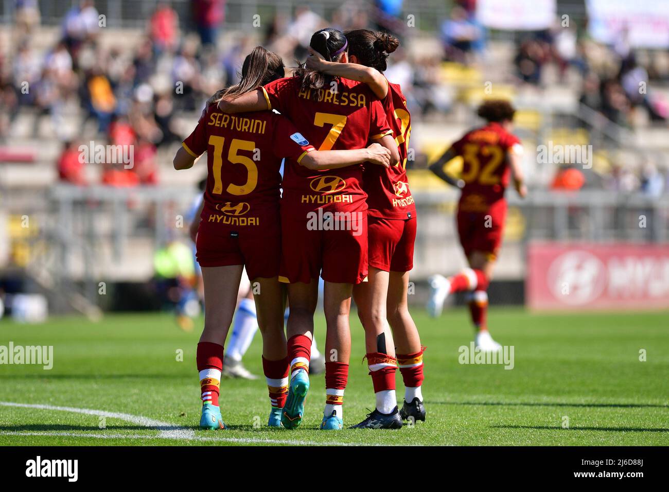 Annamaria Serturini Andressa Alves et Paloma Lazaro d'AS Roma fête lors ...