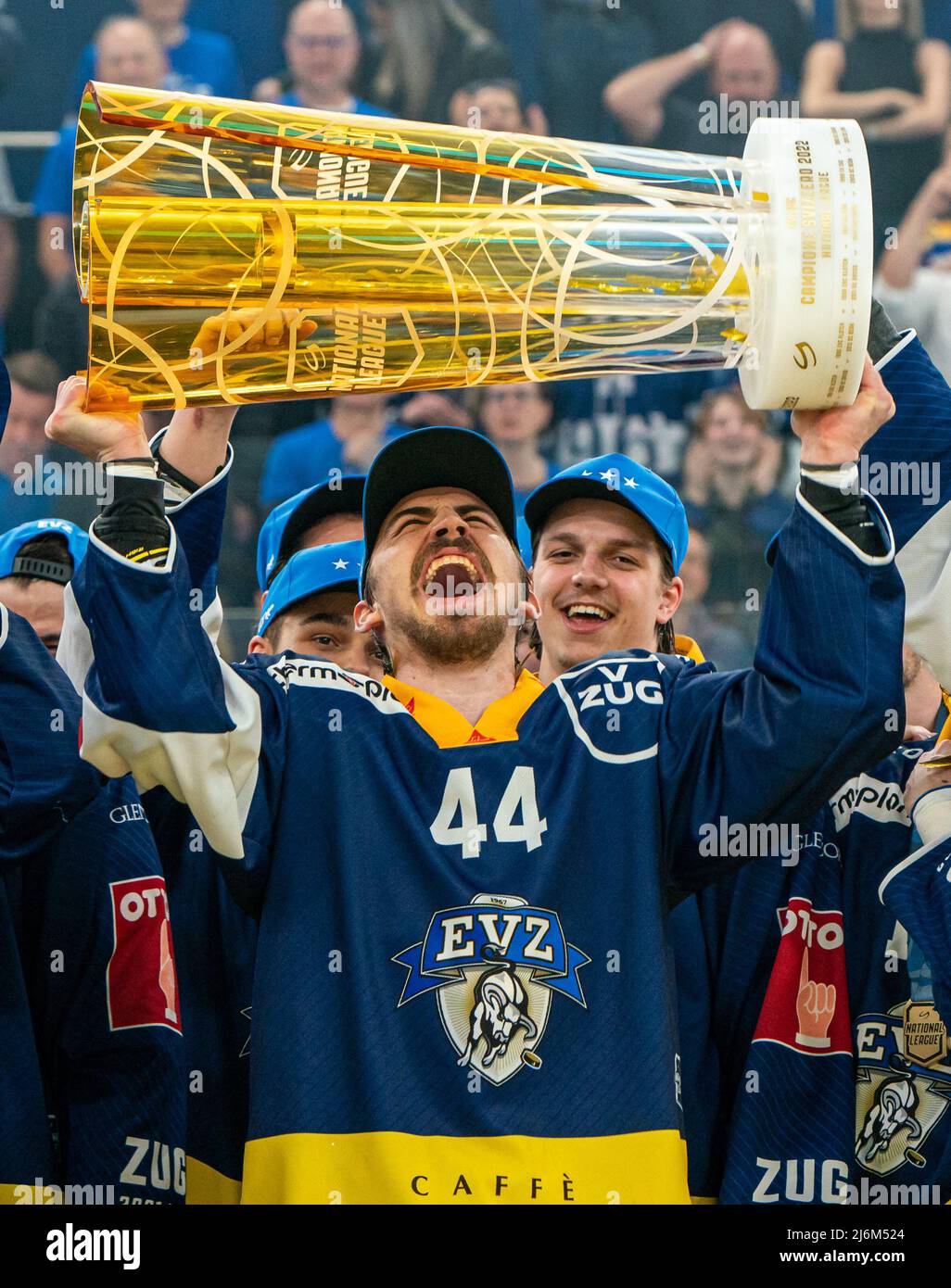 Samuel Kreis #44 (EV Zug) lors de la finale de hockey sur glace de la ...