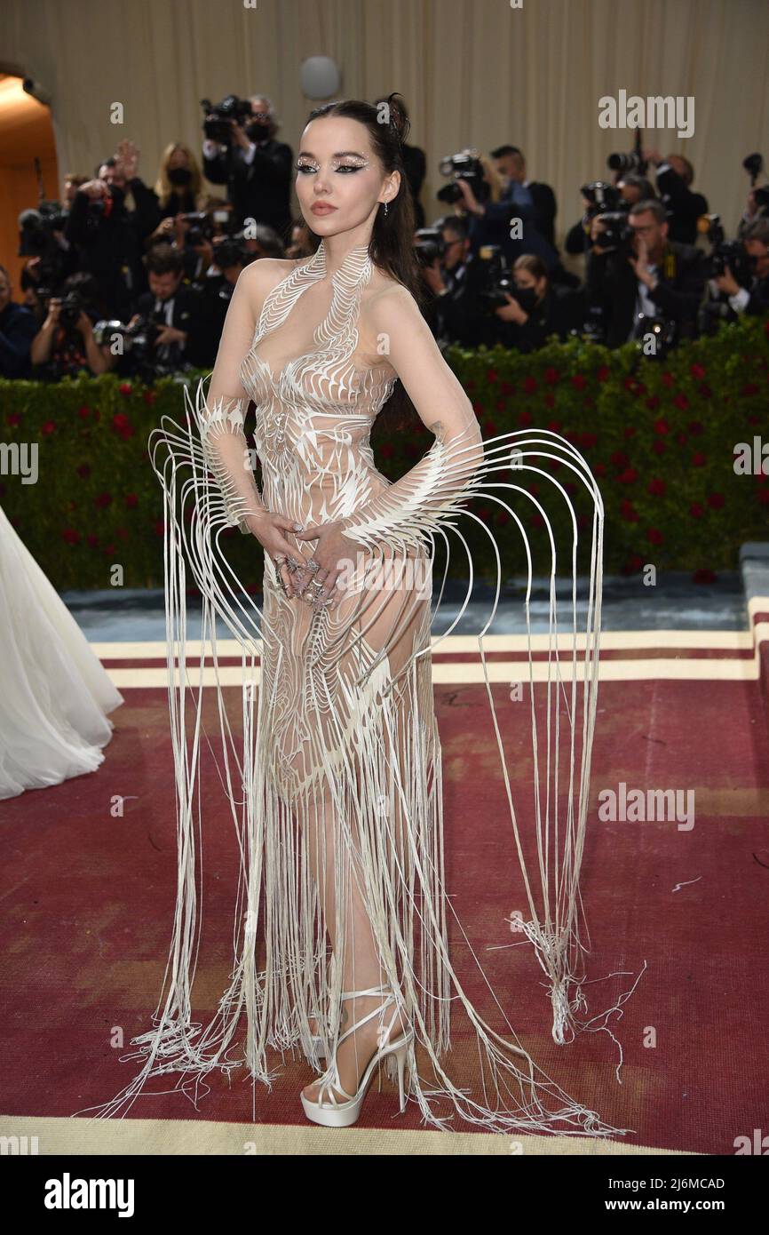 Dans iris van herpen Banque de photographies et d’images à haute ...