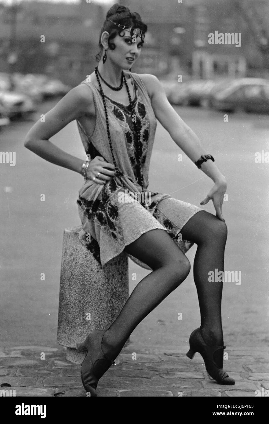 Caroline munro caroline munro caroline Banque de photographies et d ...