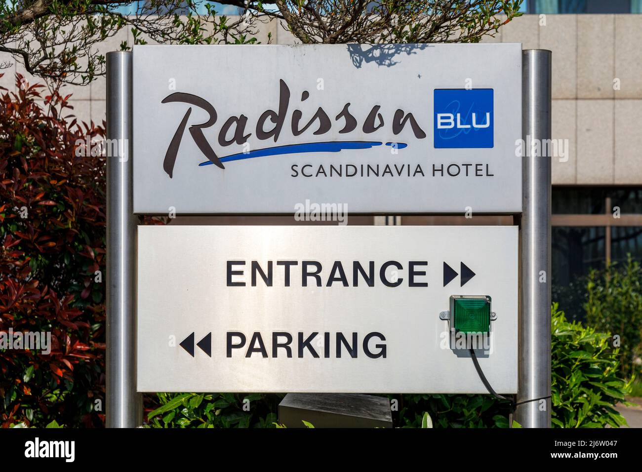 Logo radisson Banque de photographies et d’images à haute résolution ...