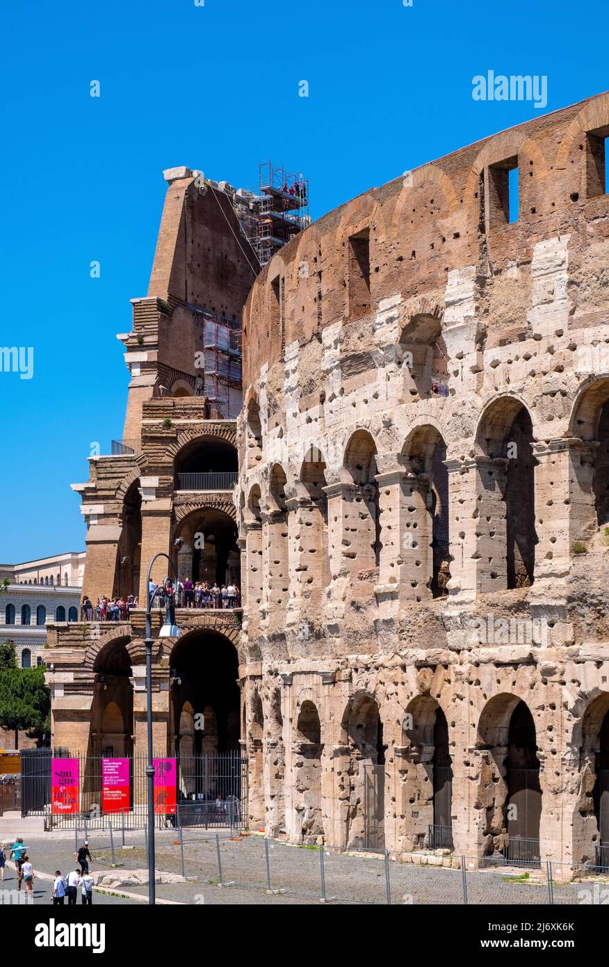 Rome, Italie - 25 mai 2018 : Colisée, ancien théâtre connu sous le nom ...