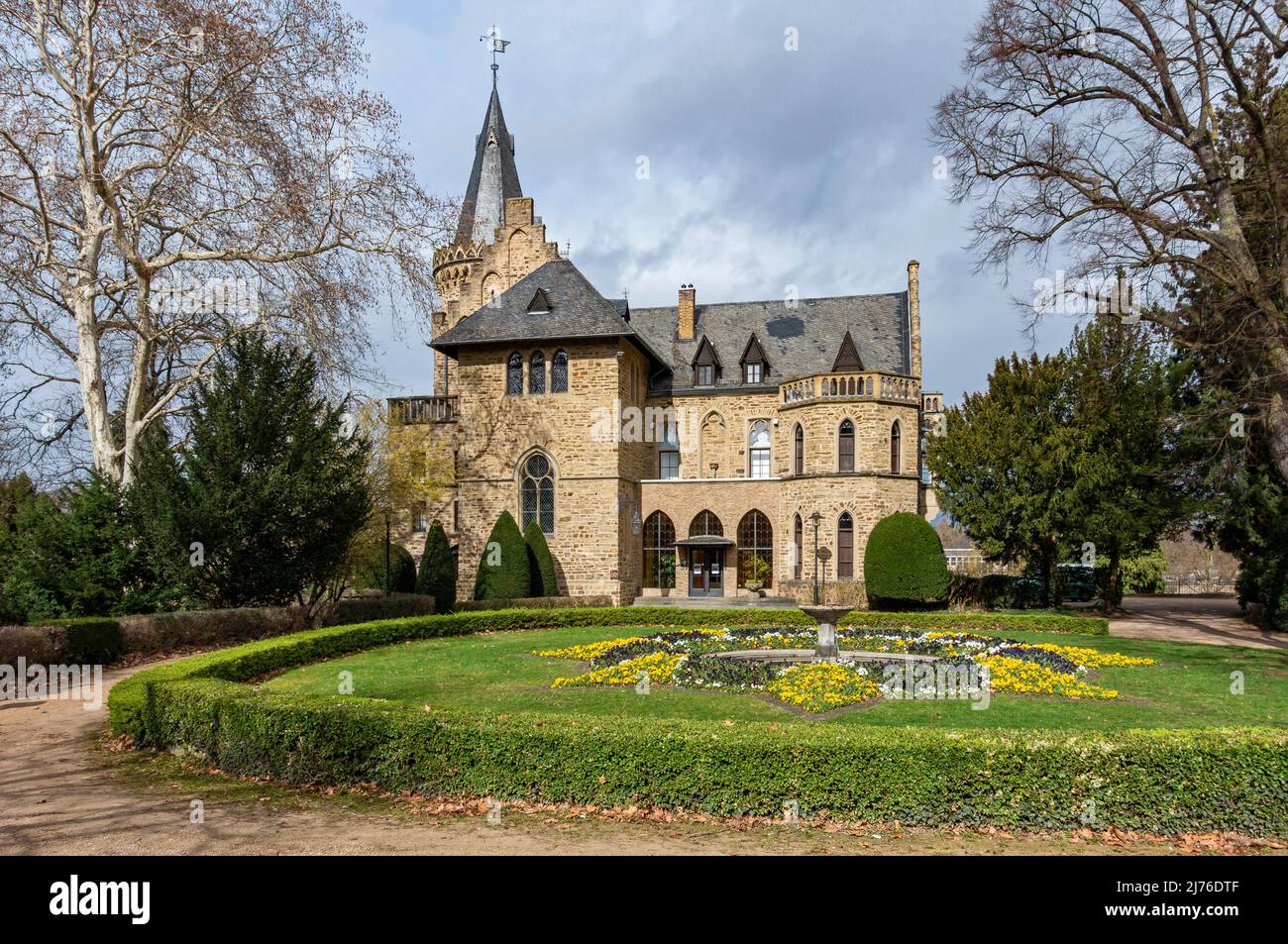Neo gothic mansion Banque de photographies et d’images à haute ...