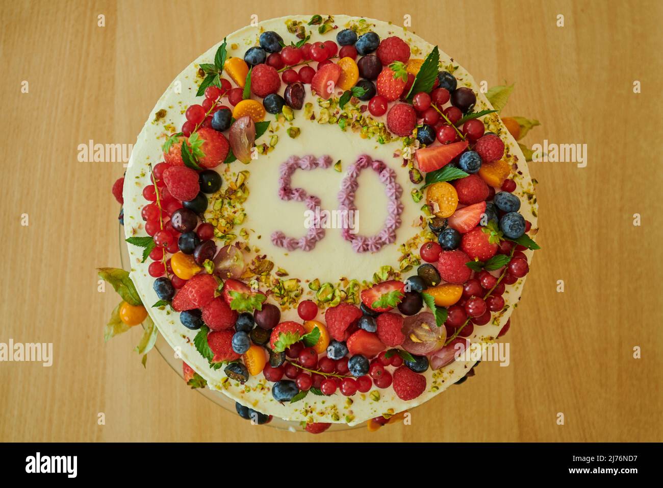 50th birthday cake Banque de photographies et d’images à haute ...