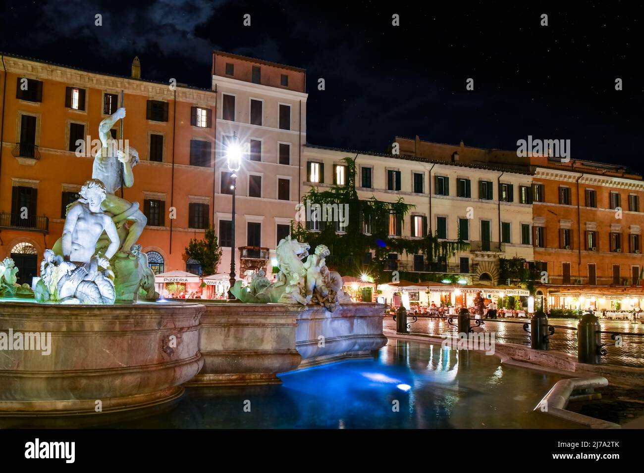 Piazza navona rome cafe Banque de photographies et d’images à haute résolution - Alamy