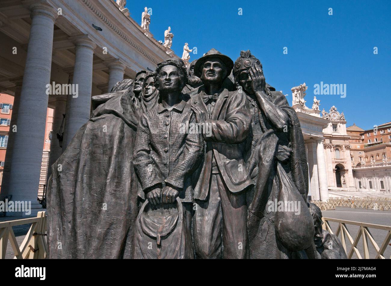 Par l'artiste canadien timothy schmalz Banque de photographies et d ...