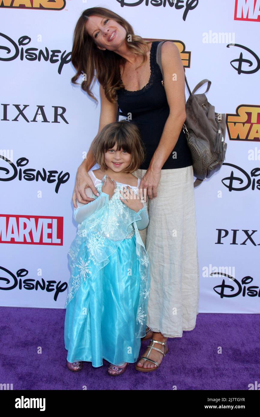 Natalia scout lee stafford and michelle stafford Banque de ...