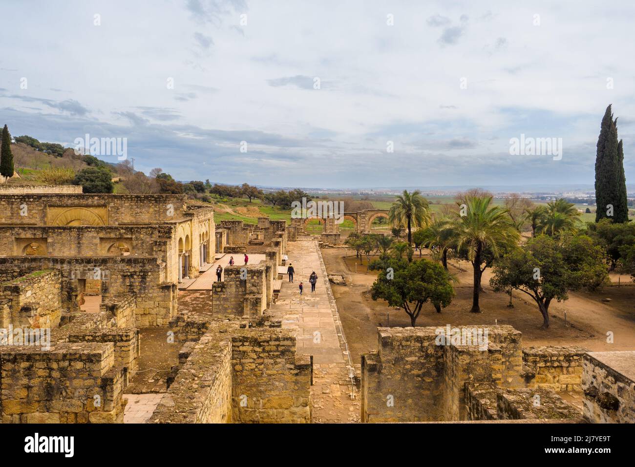 Ruines de la salle basilique supérieure ou Dar al-Jund, en partie ...