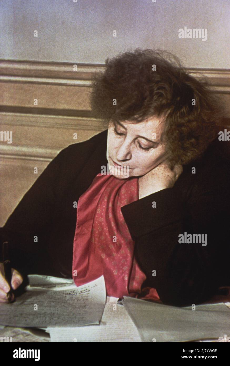 Sidonie gabrielle colette Banque de photographies et d’images à haute ...