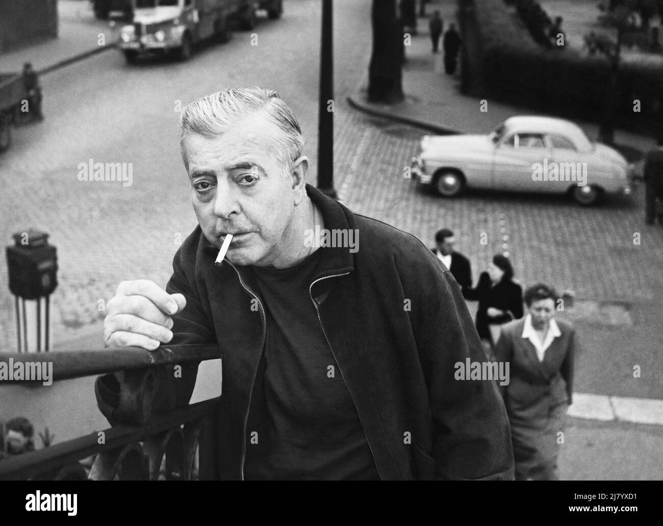 Jacques prévert portrait Banque de photographies et d’images à haute ...