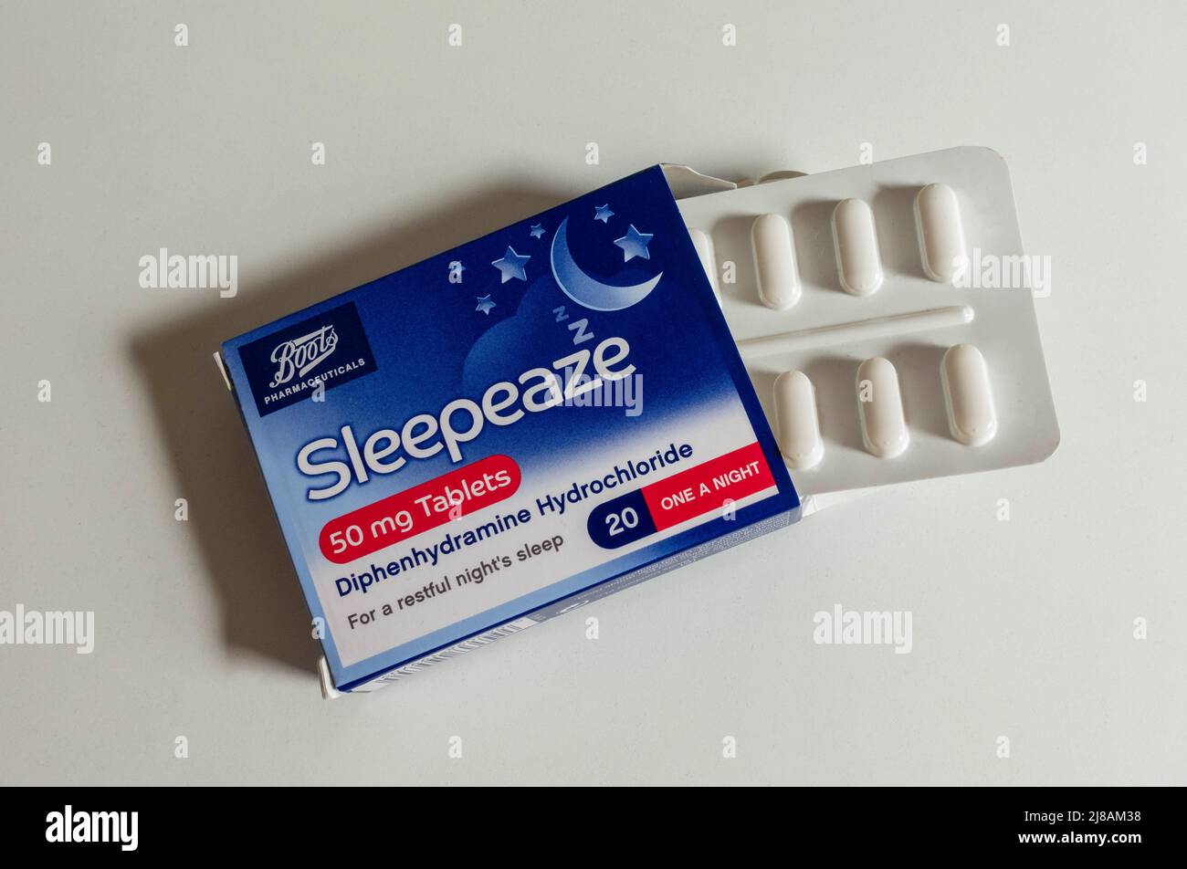 Chlorhydrate de diphenhydramine Banque de photographies et d’images à ...