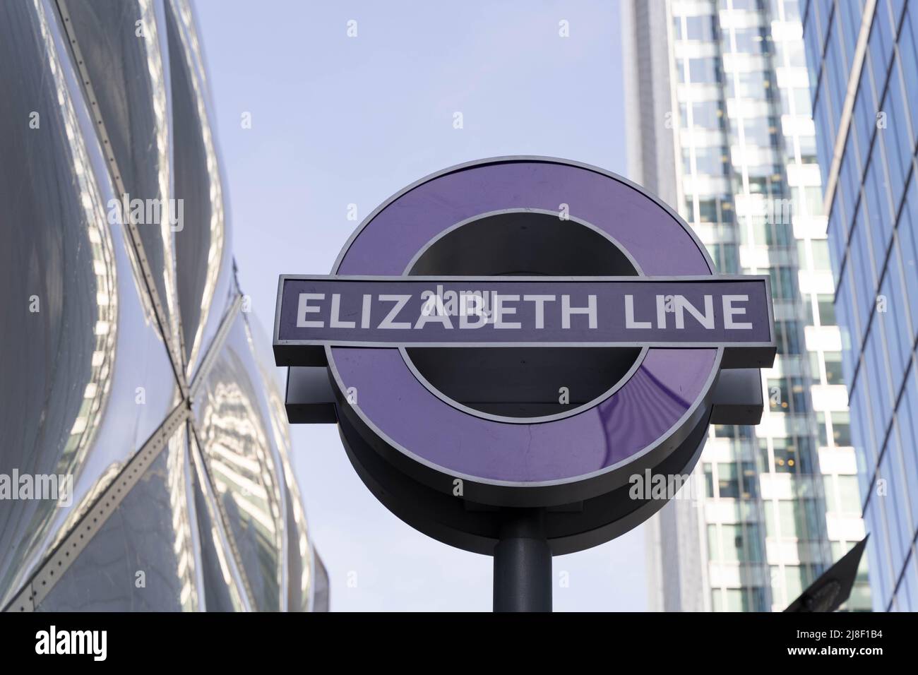 Elizabeth line logo Banque de photographies et d’images à haute ...