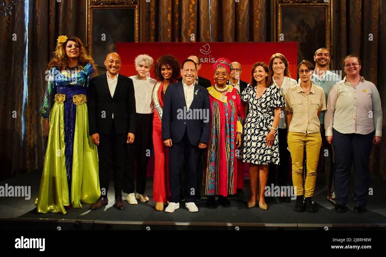 Drag la chanteuse Patouchka Banana, Présidente du Conseil du réseau ...