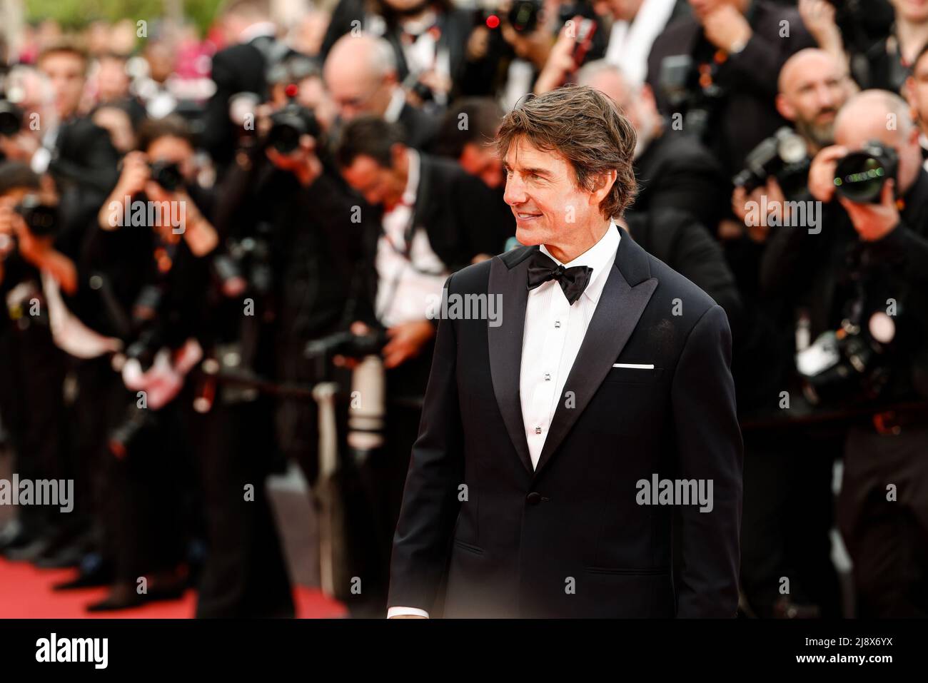 CANNES - 18 MAI : Tom Cruise arrive à la première de « TOP GUN ...