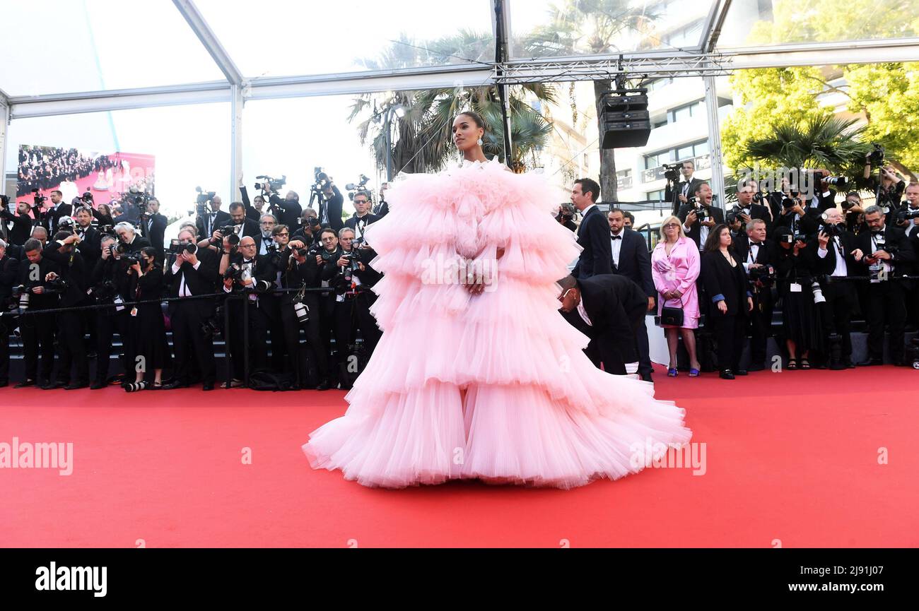 Cindy bruna Banque de photographies et d’images à haute résolution - Alamy