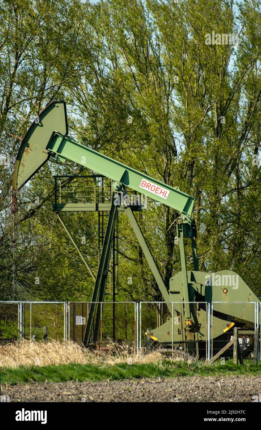 Pompe à tête de cheval Banque de photographies et d’images à haute ...