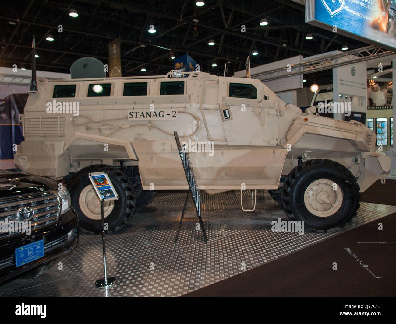 Mine resistant ambush protected armored vehicle Banque de photographies ...