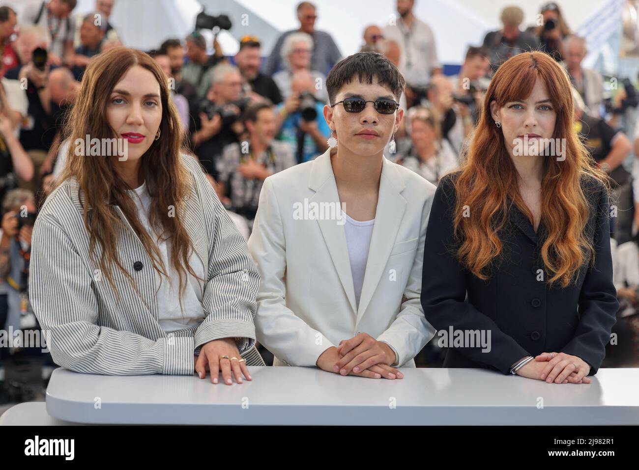 Gina Gammell, Ladainian Crazy Thunder et Riley Keough assistent à la ...