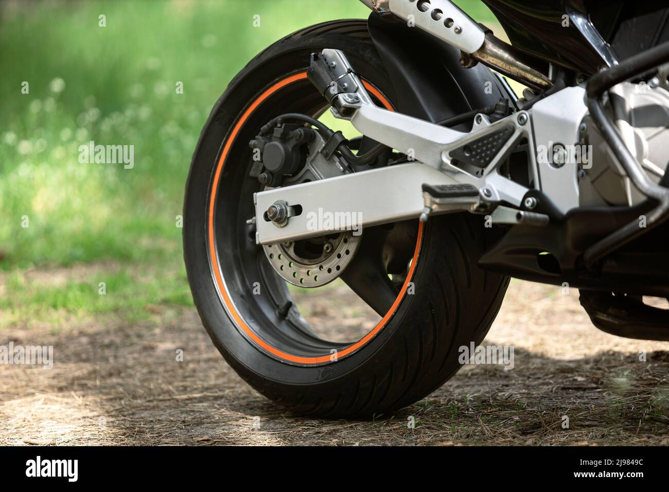 Moto roue Banque de photographies et d’images à haute résolution - Alamy