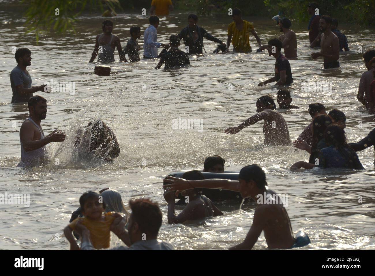 22 mai 2022, Lahore, Punjab, Pakistan: Un grand nombre de Pakistanais ...