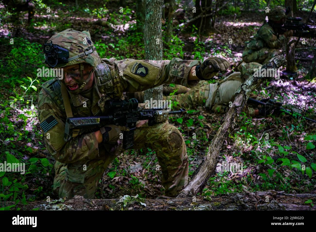 327th infantry regiment Banque de photographies et d’images à haute ...