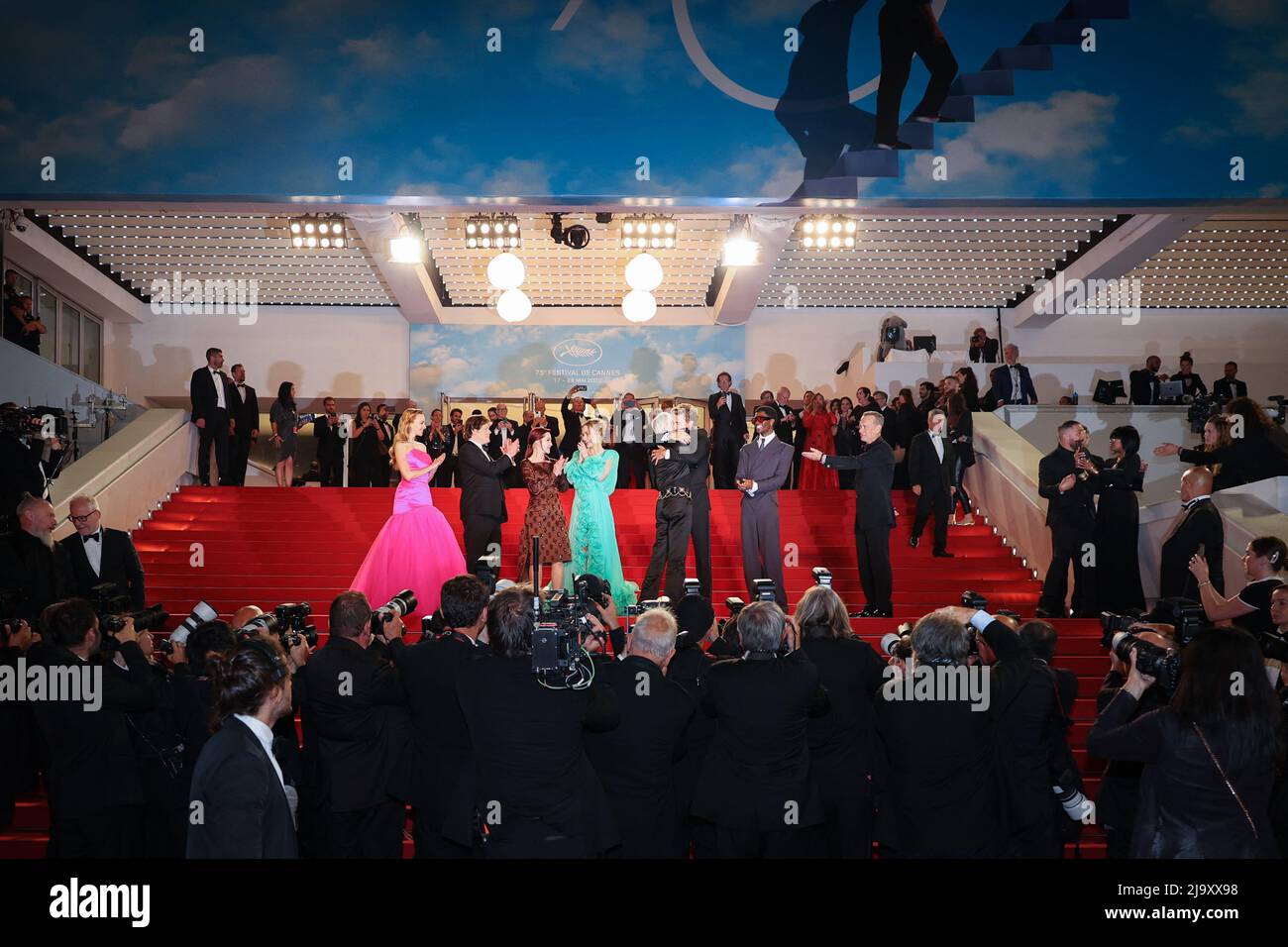 Natasha Bassett, Sam Bromell, Priscilla Presley, Olivia DeJonge, Baz ...