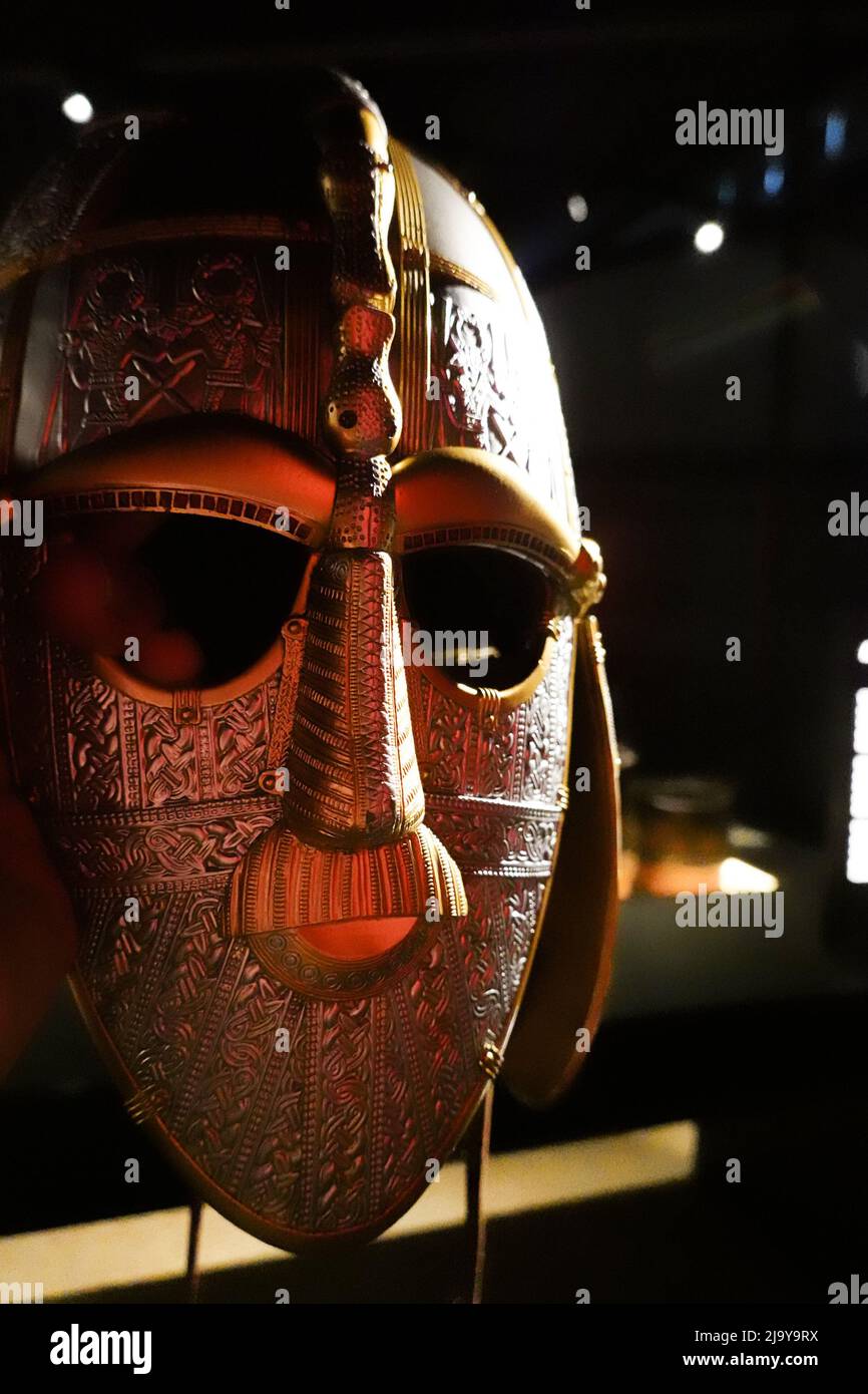 Sutton hoo helmet Banque de photographies et d’images à haute ...