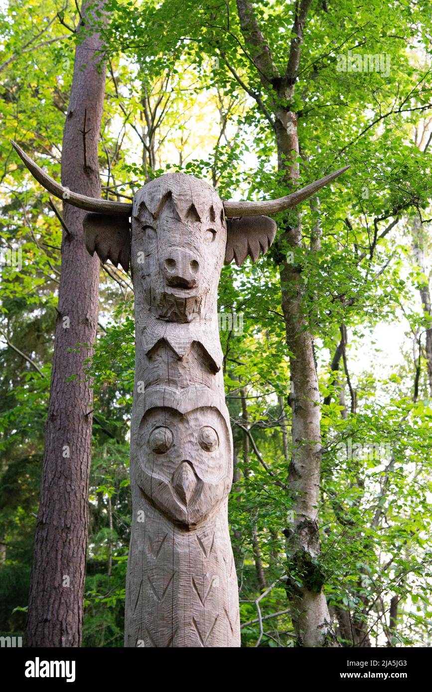 Totems totems Banque de photographies et d’images à haute résolution ...