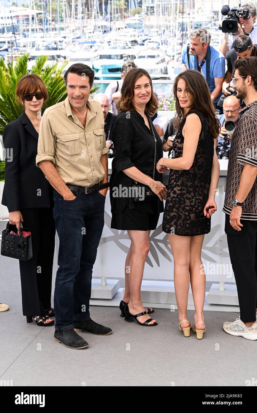 Laura Morante , Nicolas Bedos , Emmanuelle Devos , Marine Vacth ...