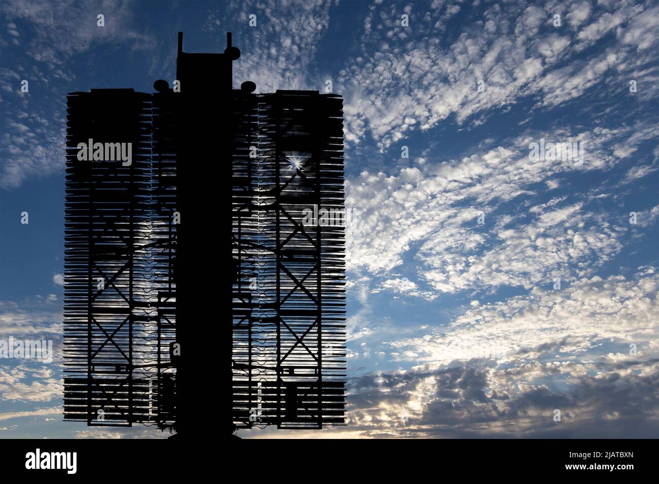Radars de défense aérienne de systèmes antiaériens mobiles militaires ...